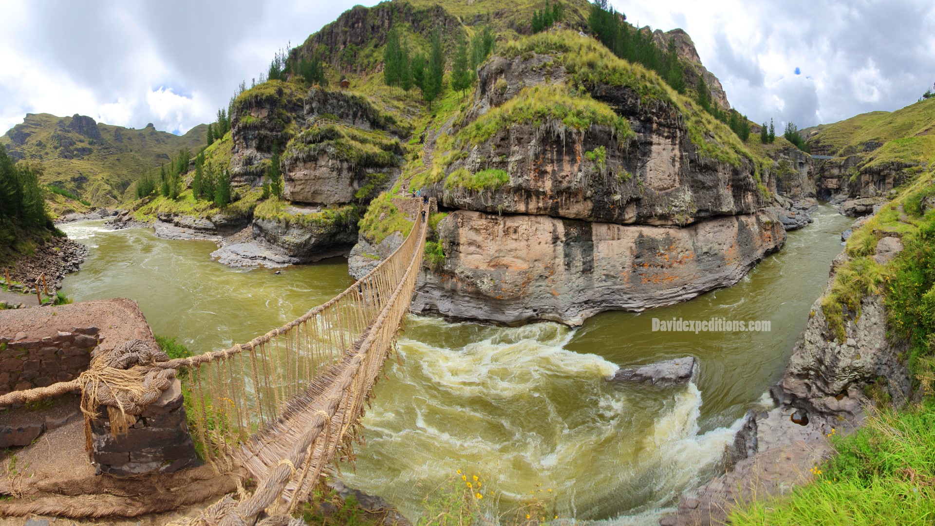 Qeswachaka Hanging Bridge – David Expeditions Perú